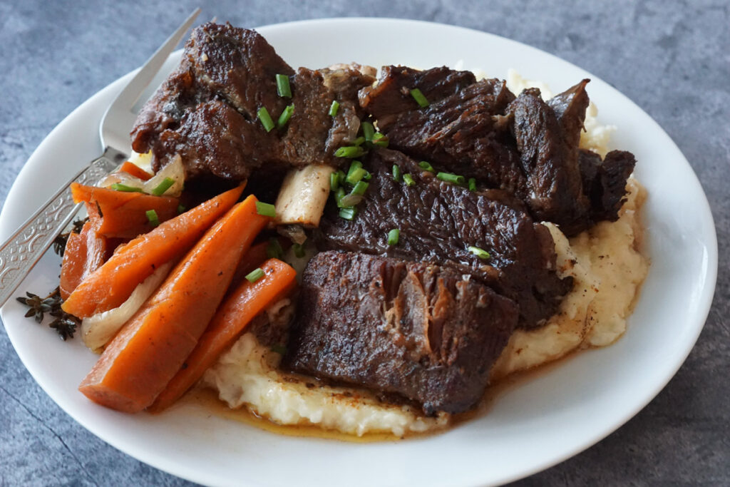 Instant Pot Beef Short Ribs - A Pressure Cooker Kitchen