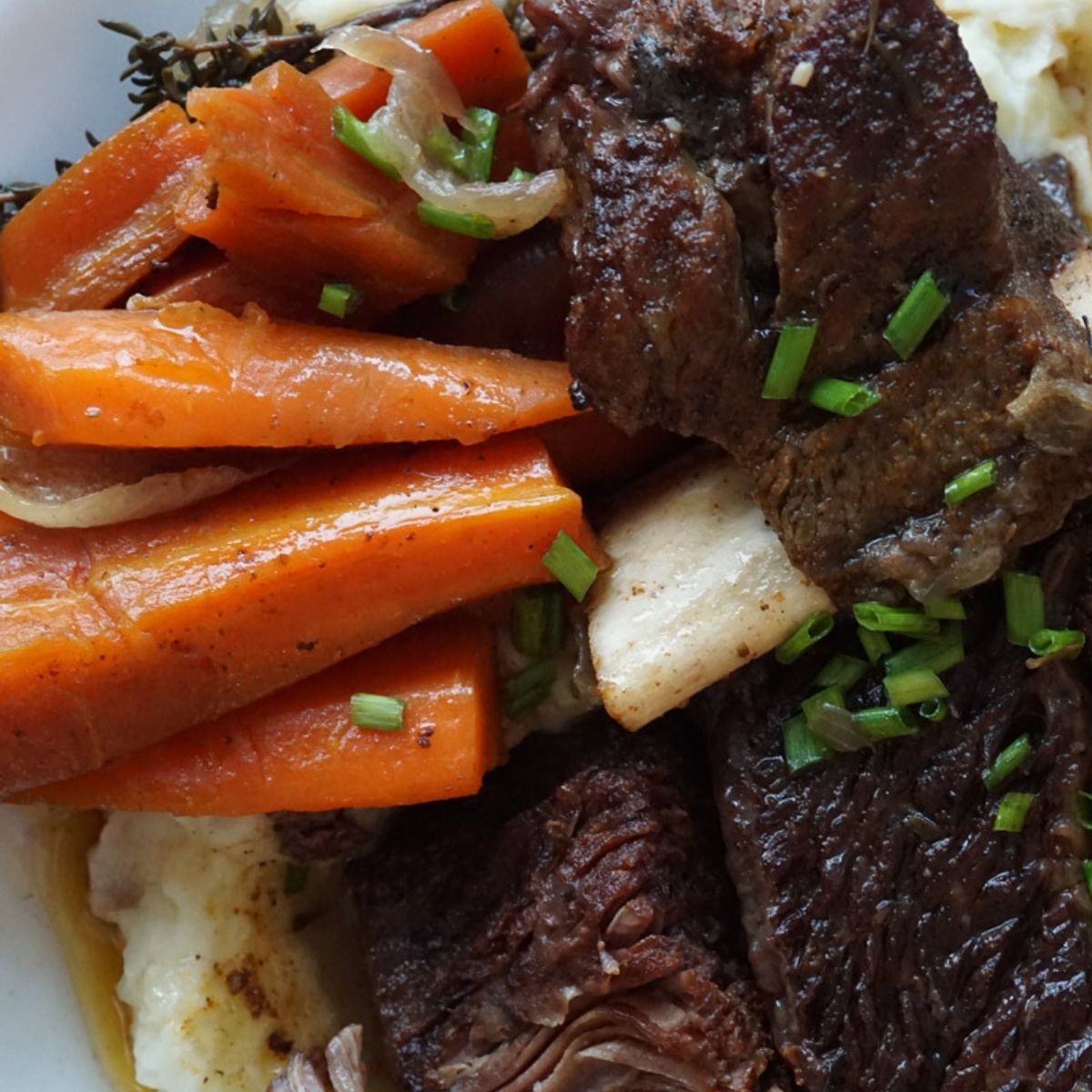 Instant Pot Beef Short Ribs - A Pressure Cooker Kitchen