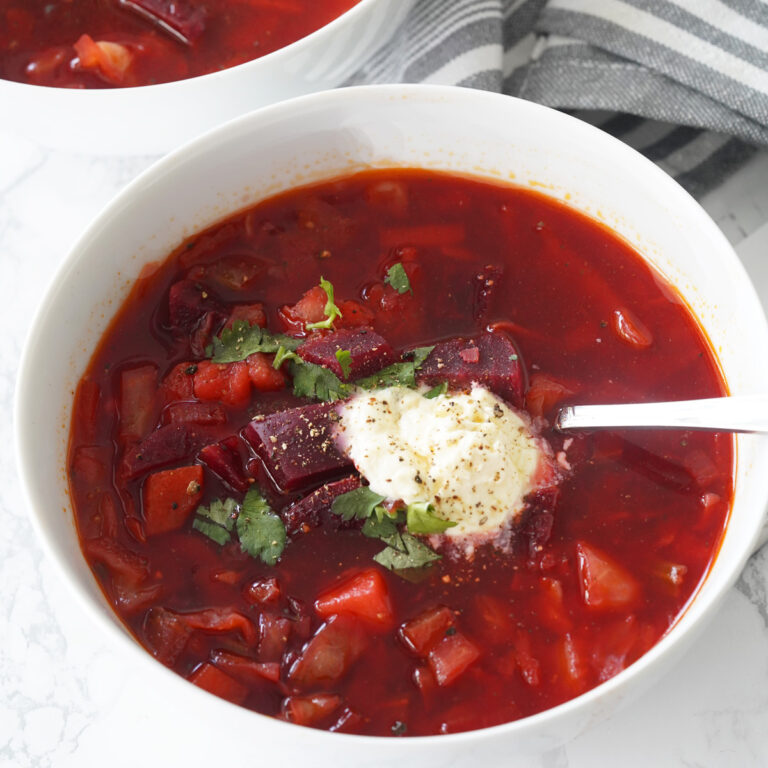 Easy Instant Pot Borscht Recipe - A Pressure Cooker Kitchen