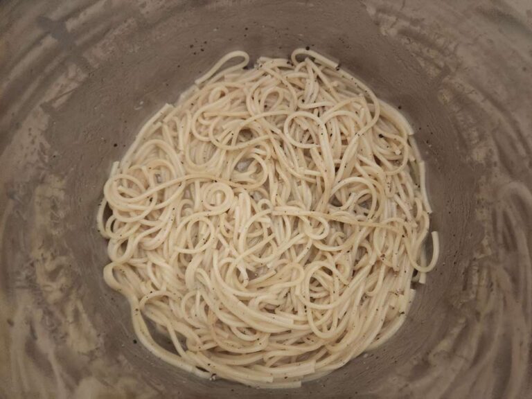 Instant Pot Buttered Noodles - A Pressure Cooker Kitchen