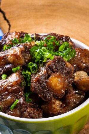 Easy Instant Pot Oxtail Recipe - A Pressure Cooker Kitchen